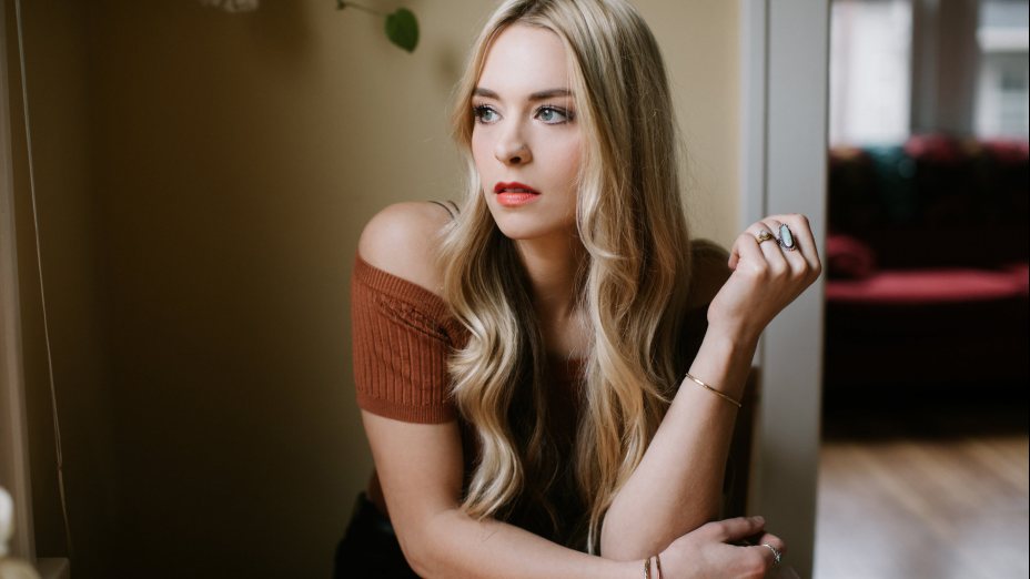 Pevka Haley Johnsen v gosteh I Die Sängerin Haley Johnsen zu Gast ...