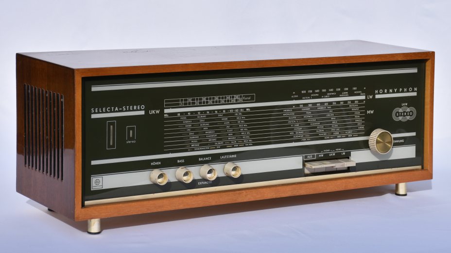Technik und mehr - Der Weg zum Stereo-Rundfunk - News | radio AGORA 105,5